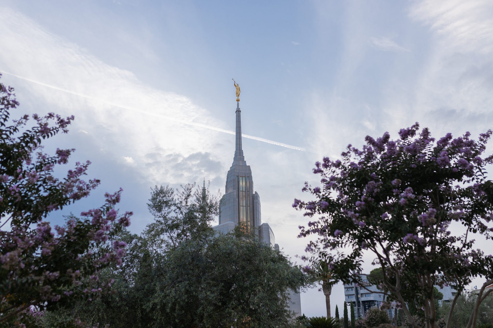 Botanical Gardens & Flowing Fountain - TempioDiRoma.org